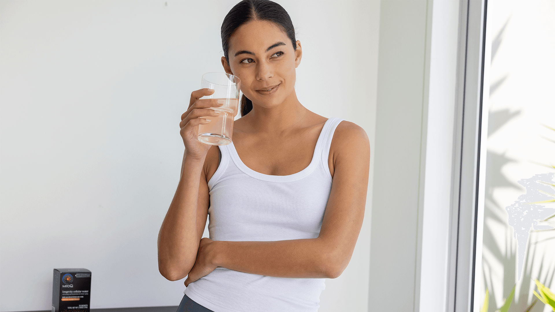 The role of hydration in cellular longevity